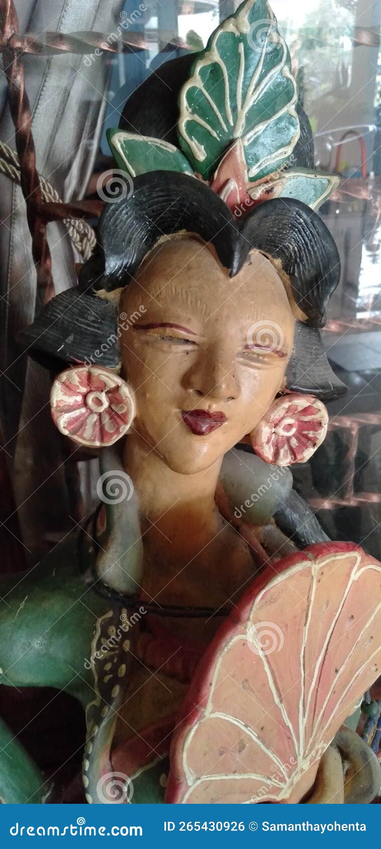 Expression of Javanese Dancer Statue Stock Photo - Image of sculpture ...