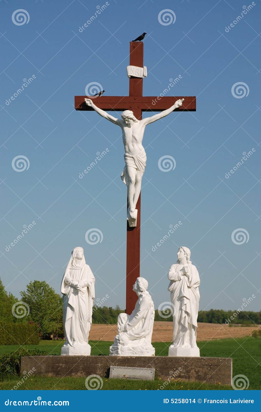 Statue of Jesus Christ on Wood Cross Editorial Stock Image - Image of ...
