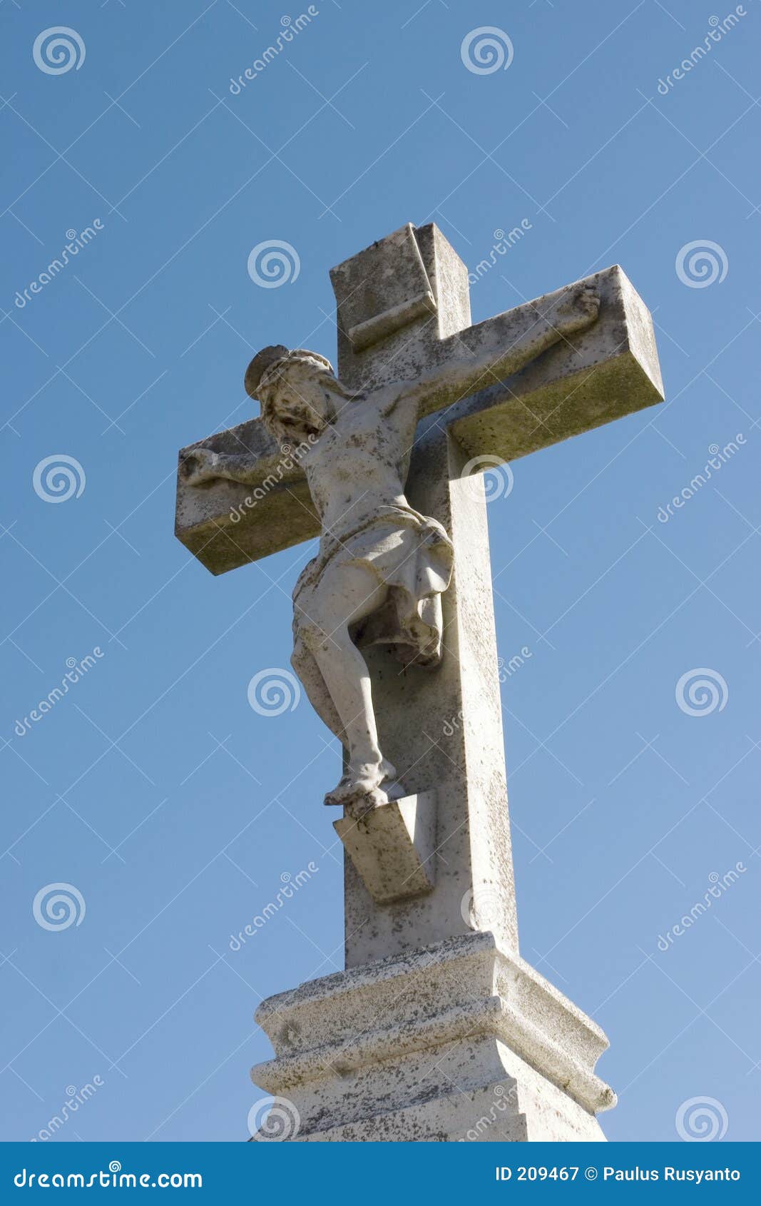 Statue of Jesus on the Cross Stock Image - Image of grave, light: 209467