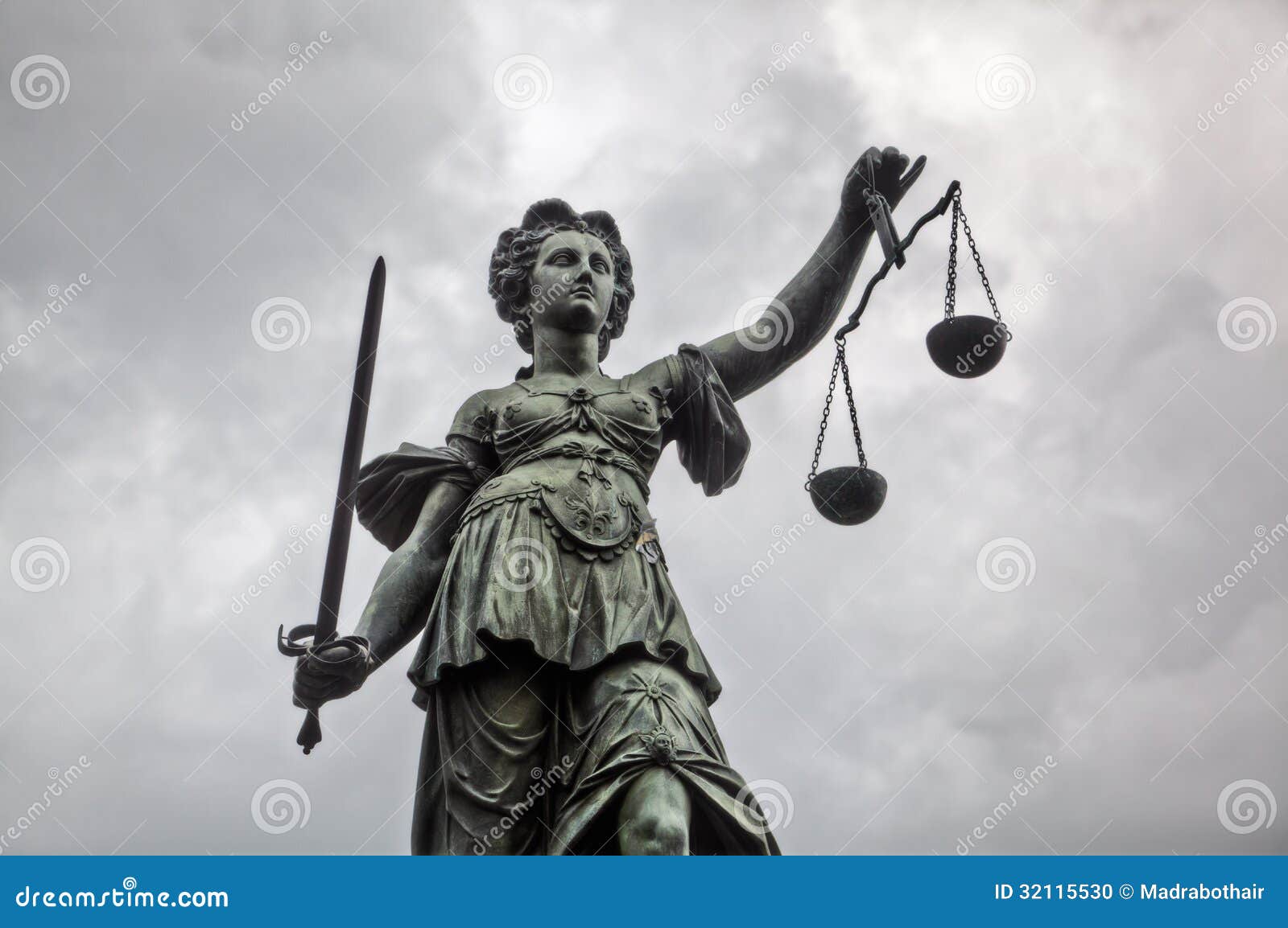 Statue Justitia stockfoto. Bild von kampf, recht, skala - 32115530