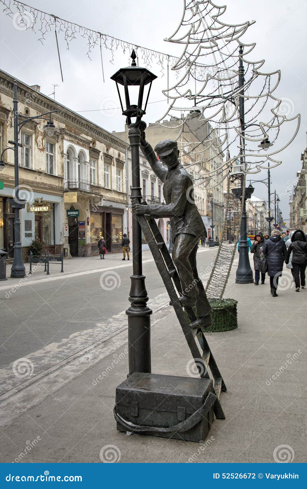 Statue of Lamplighter. editorial photography. Image of town - 52526672