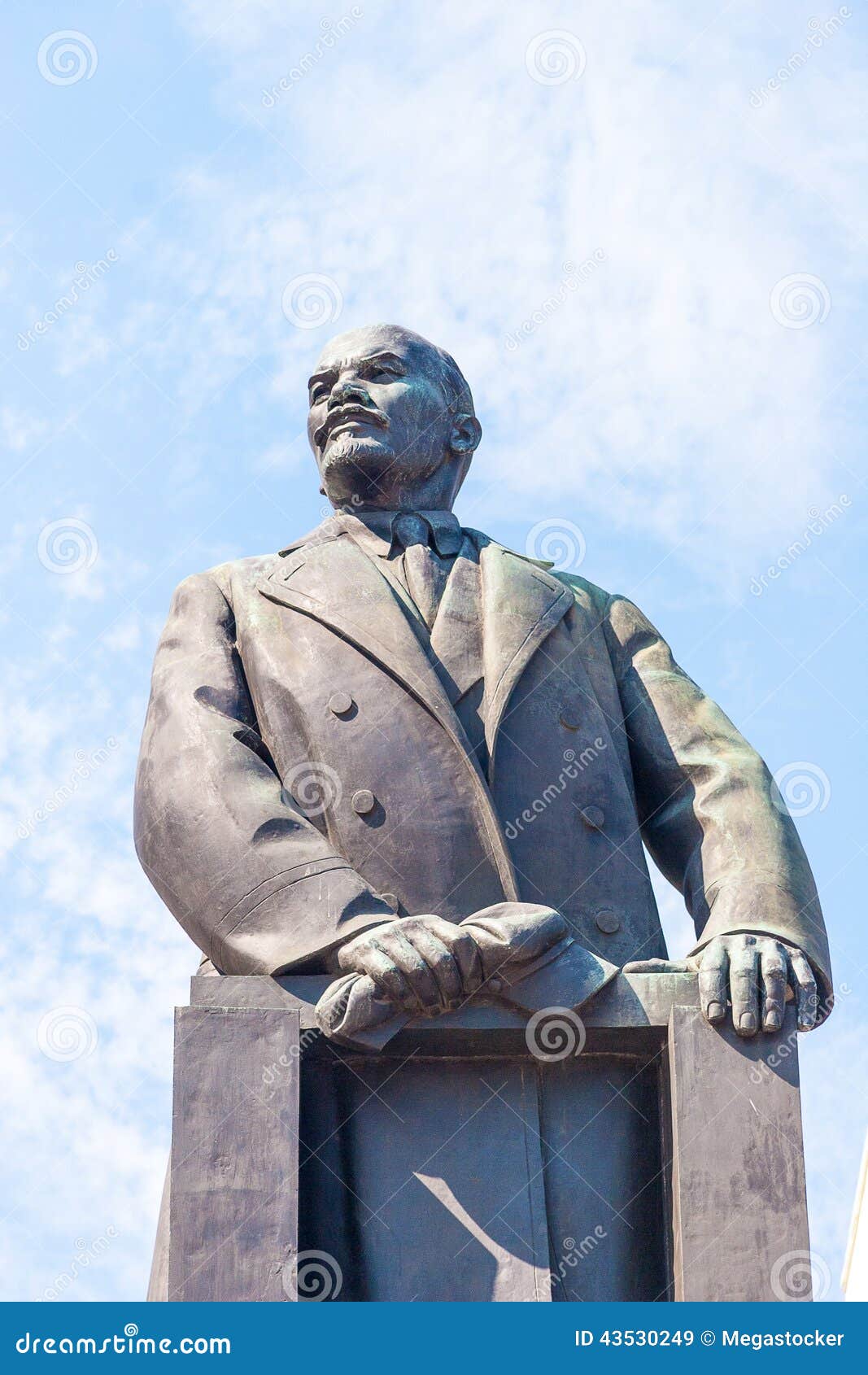 Statue of Lenin, Minsk stock image. Image of belarus - 43530249