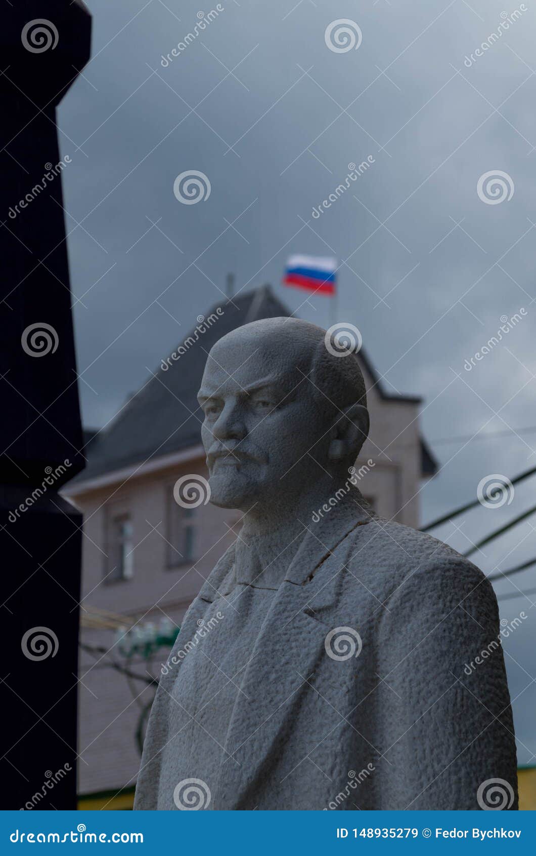 Statue of Lenin in plaster stock image. Image of proletariat - 148935279