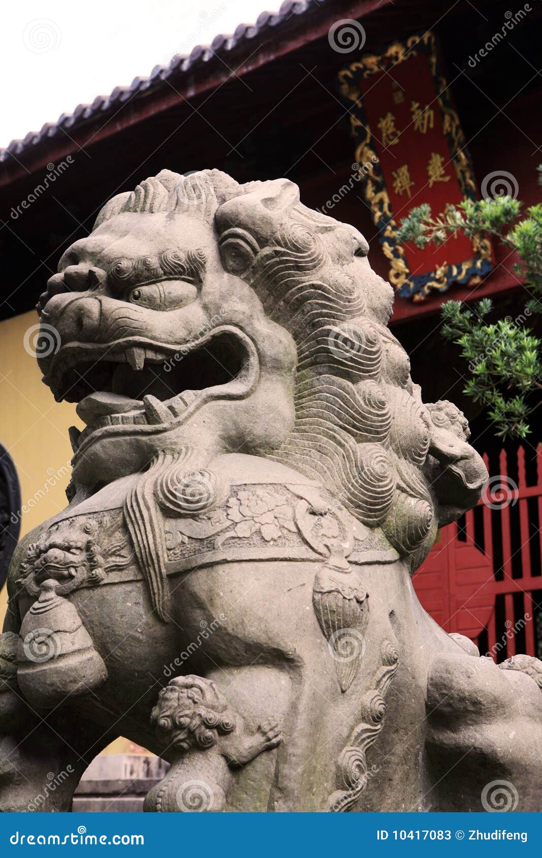 14,032 Statue Lion Temple Stock Photos - Free & Royalty-Free Stock ...