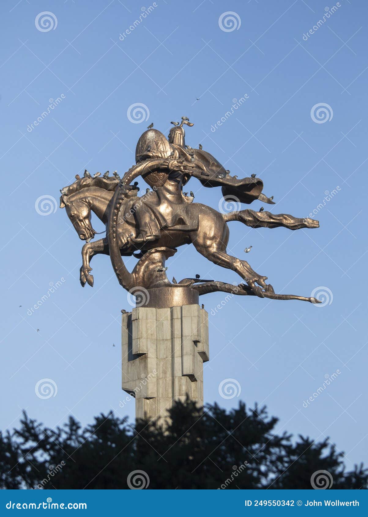 The Statue of Manas in Bishkek, Kyrgyzstan Editorial Photography ...