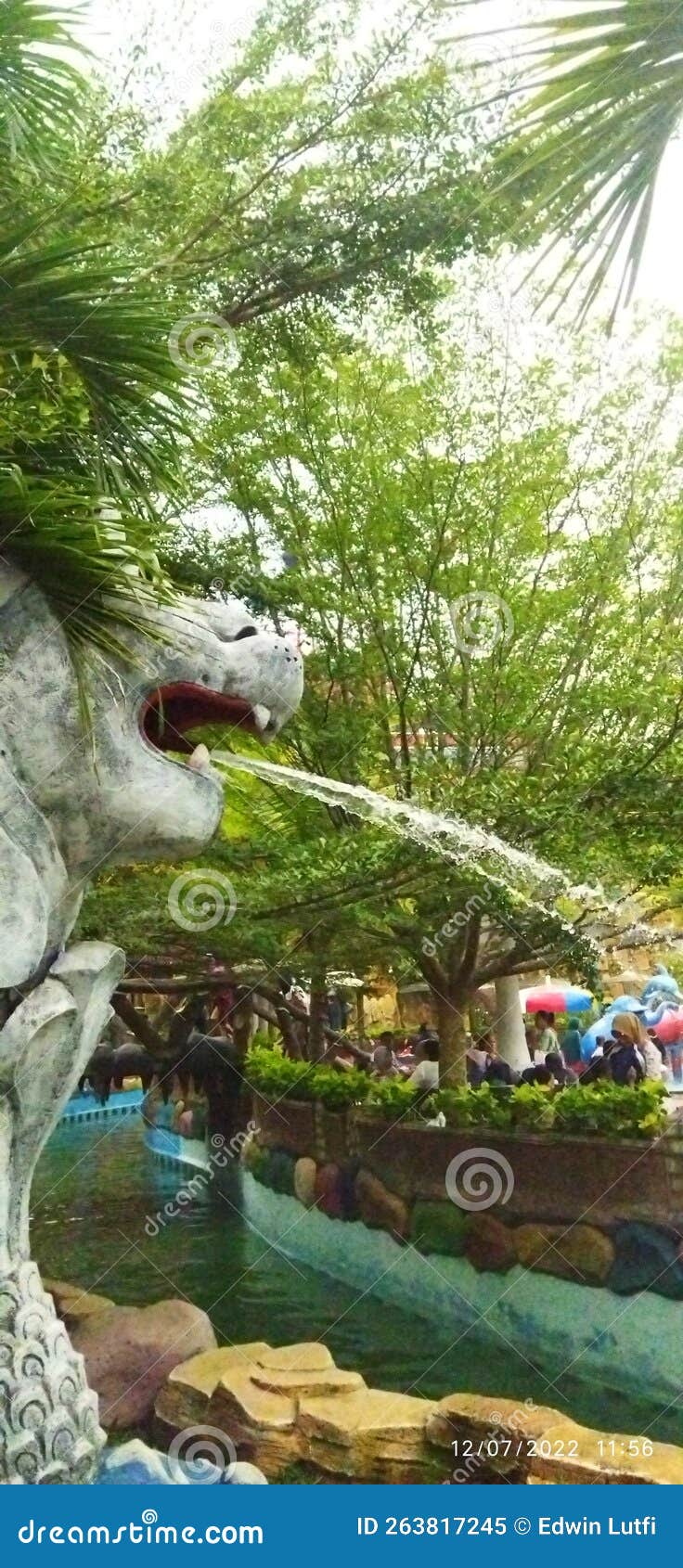 Statue of Marlion & X28;Replica& X29; Stock Image - Image of garden ...