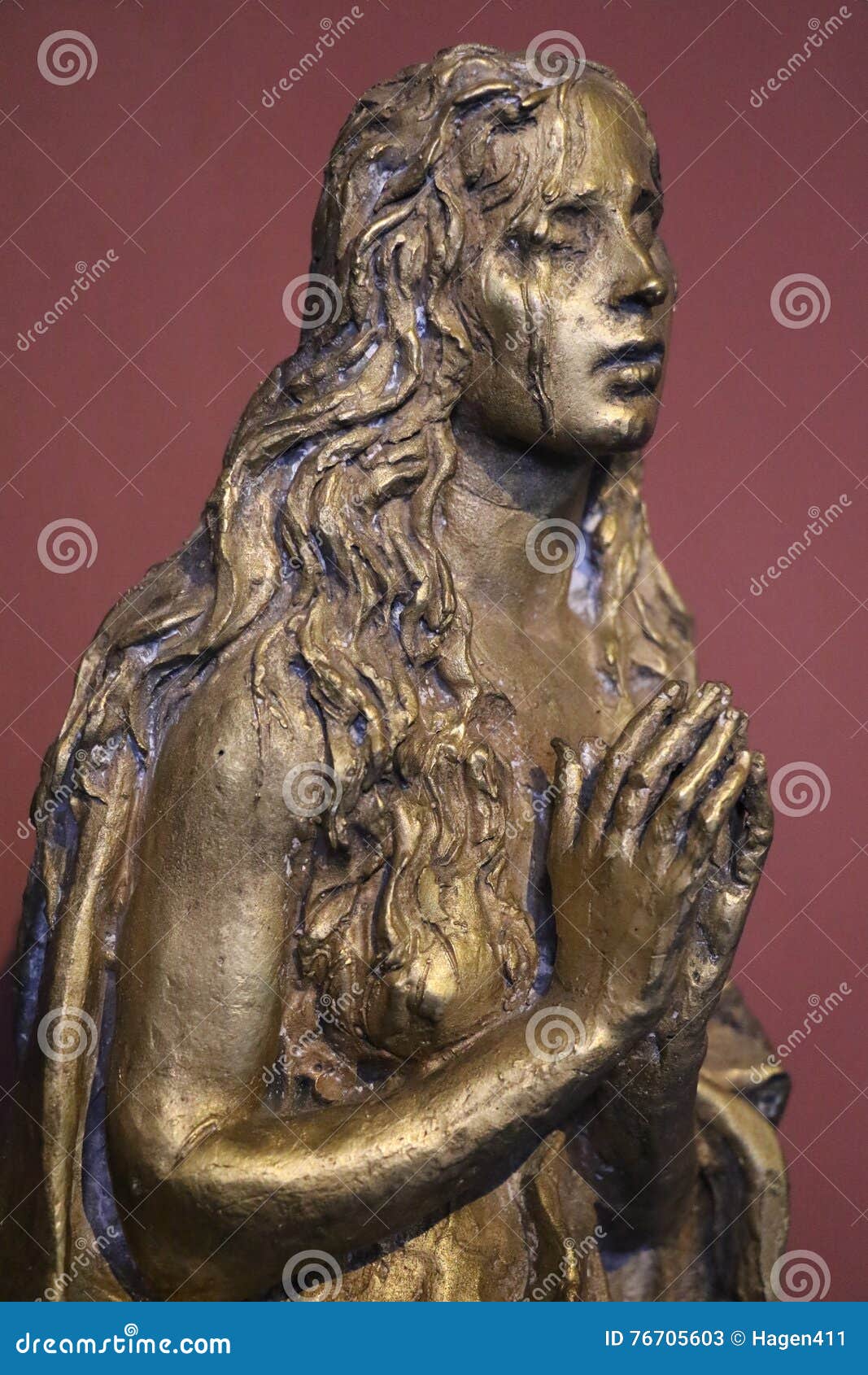 Statue of Mary editorial stock photo. Image of christian - 76705603
