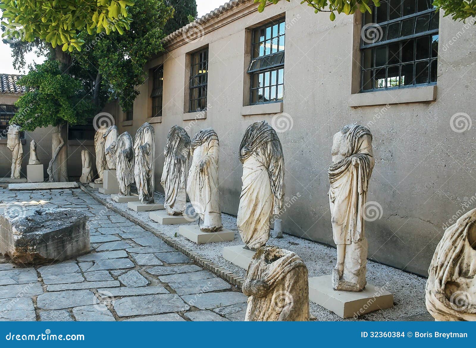 Statue in Museum of Ancient Corinth Editorial Stock Image - Image of ...
