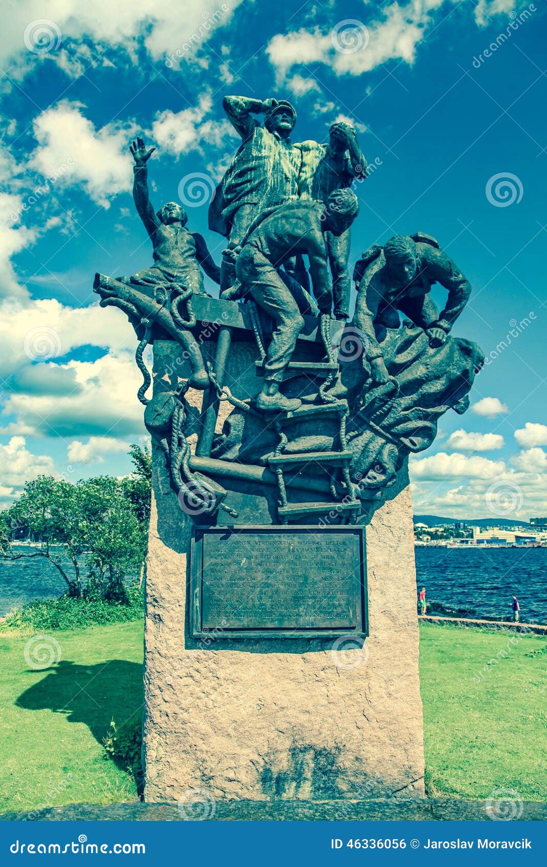 Statue in Oslo, Norway editorial photo. Image of blue - 46336056