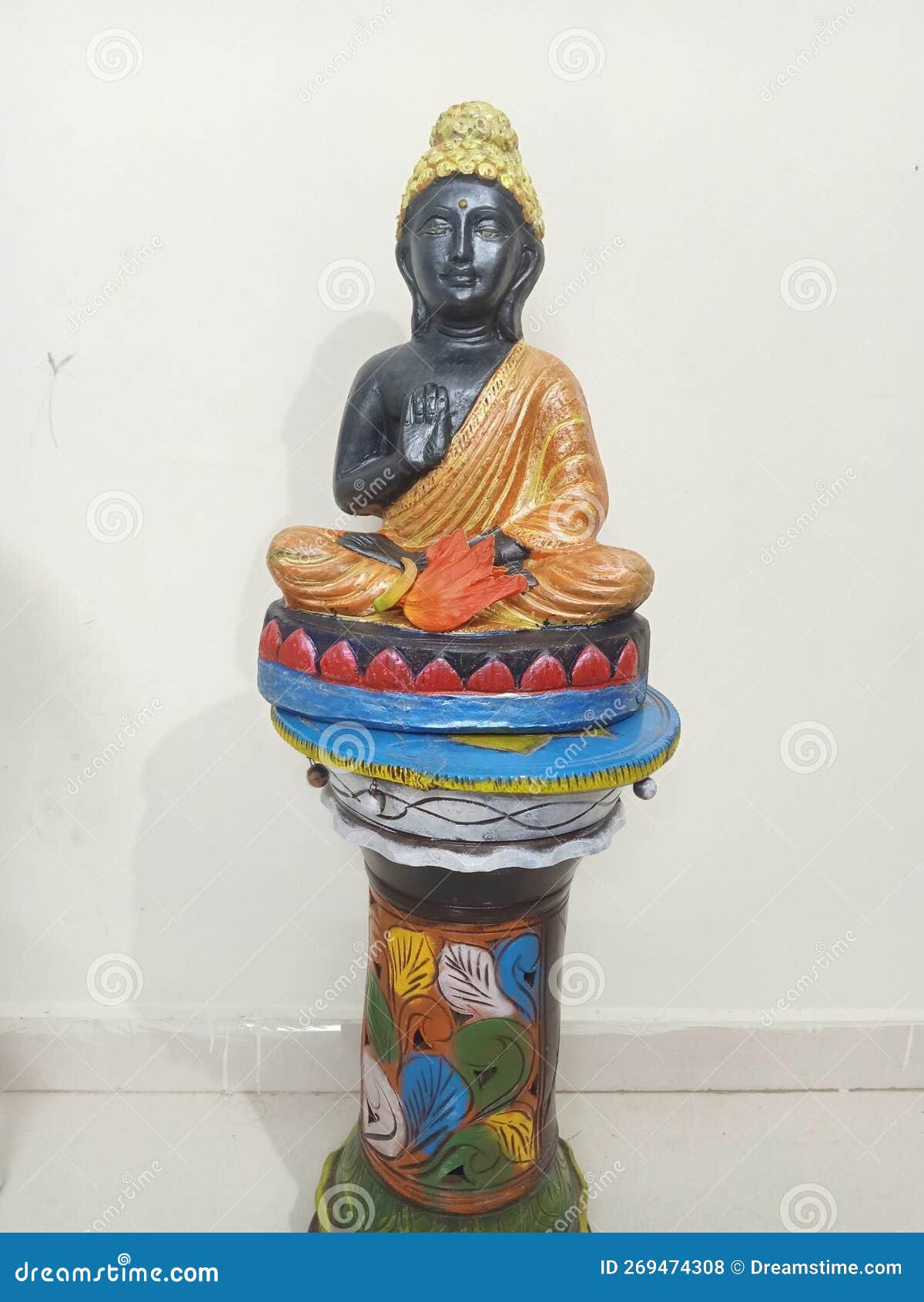 Statue of peaceful Buddha stock photo. Image of lighting - 269474308