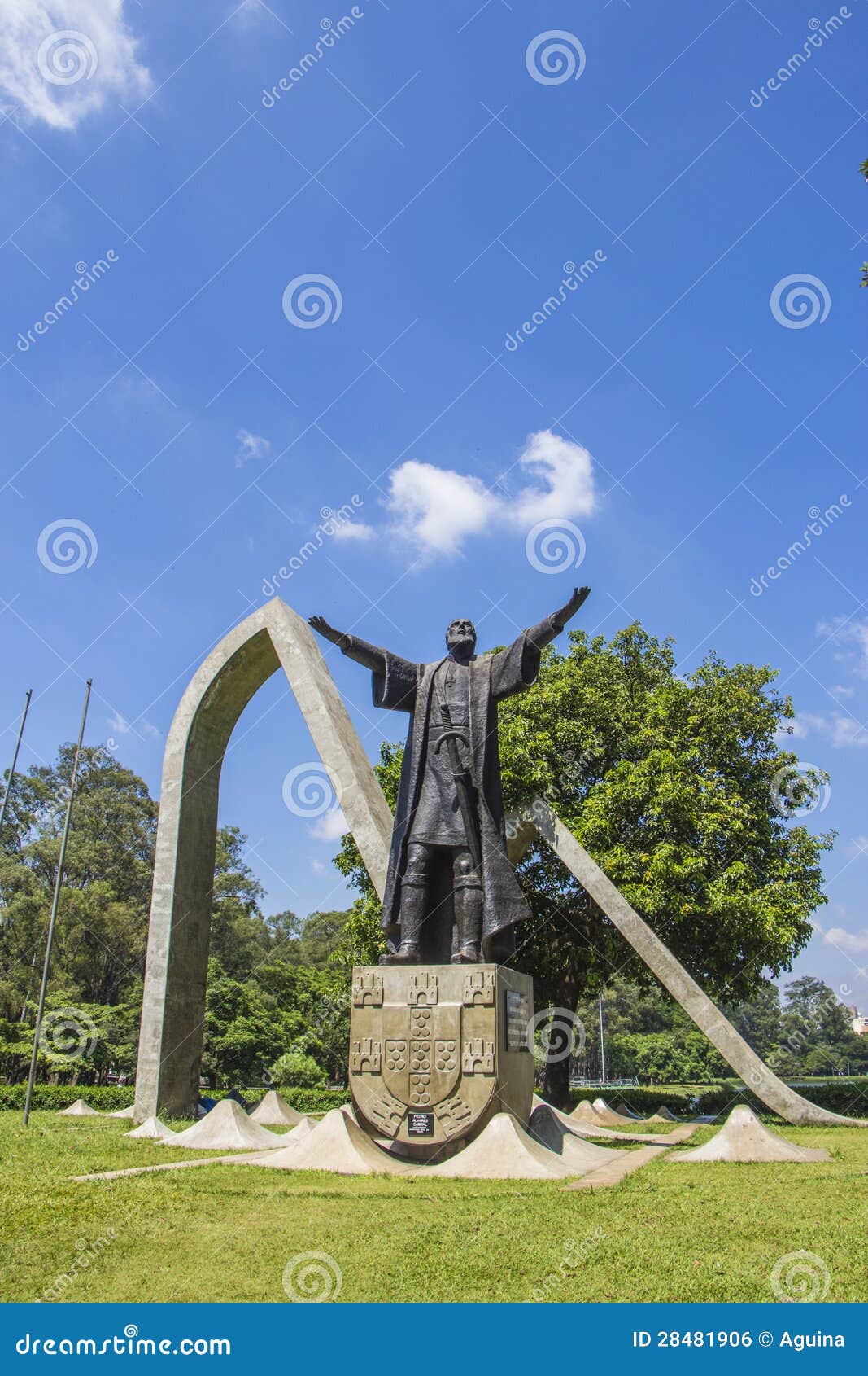 Statue Of Pedro Alvares Cabral, Sao Paulo. Editorial Photo ...