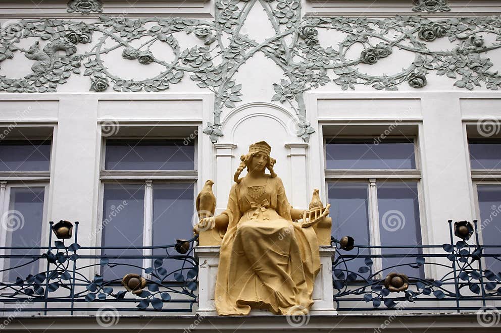 Statue Prague De Princesse Libuse Photo stock - Image du république ...