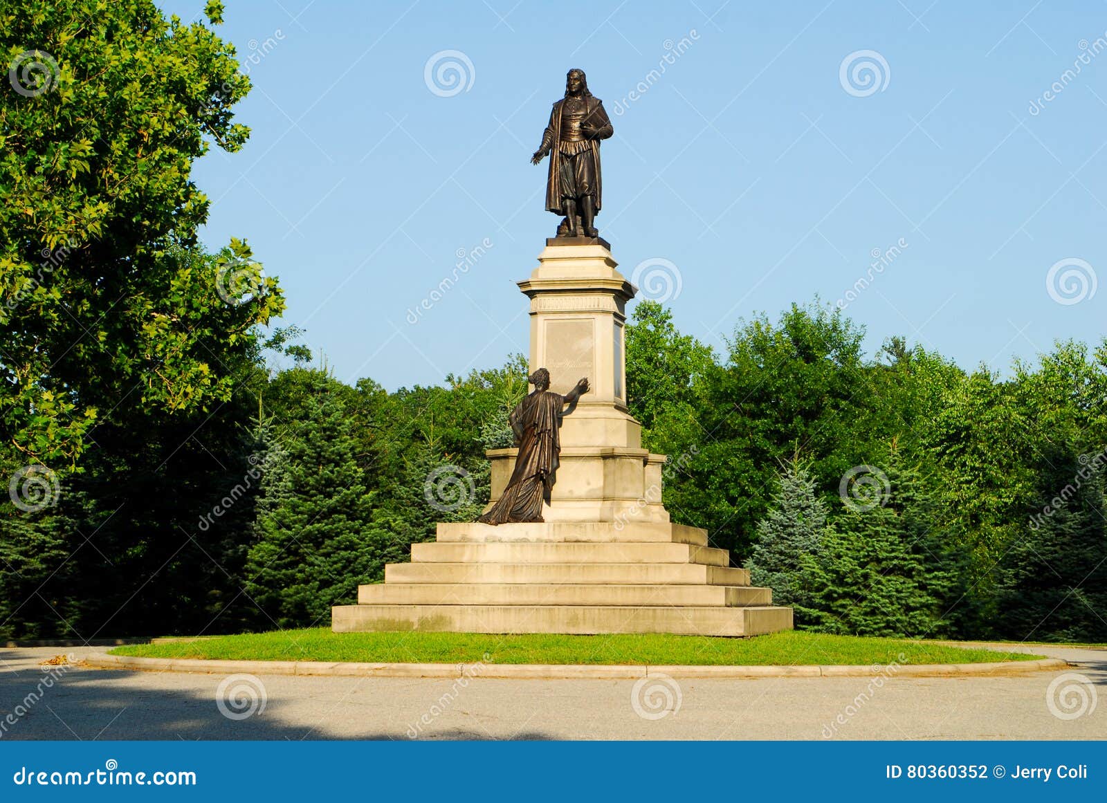 Statue of Roger Williams editorial photography. Image of rhode - 80360352