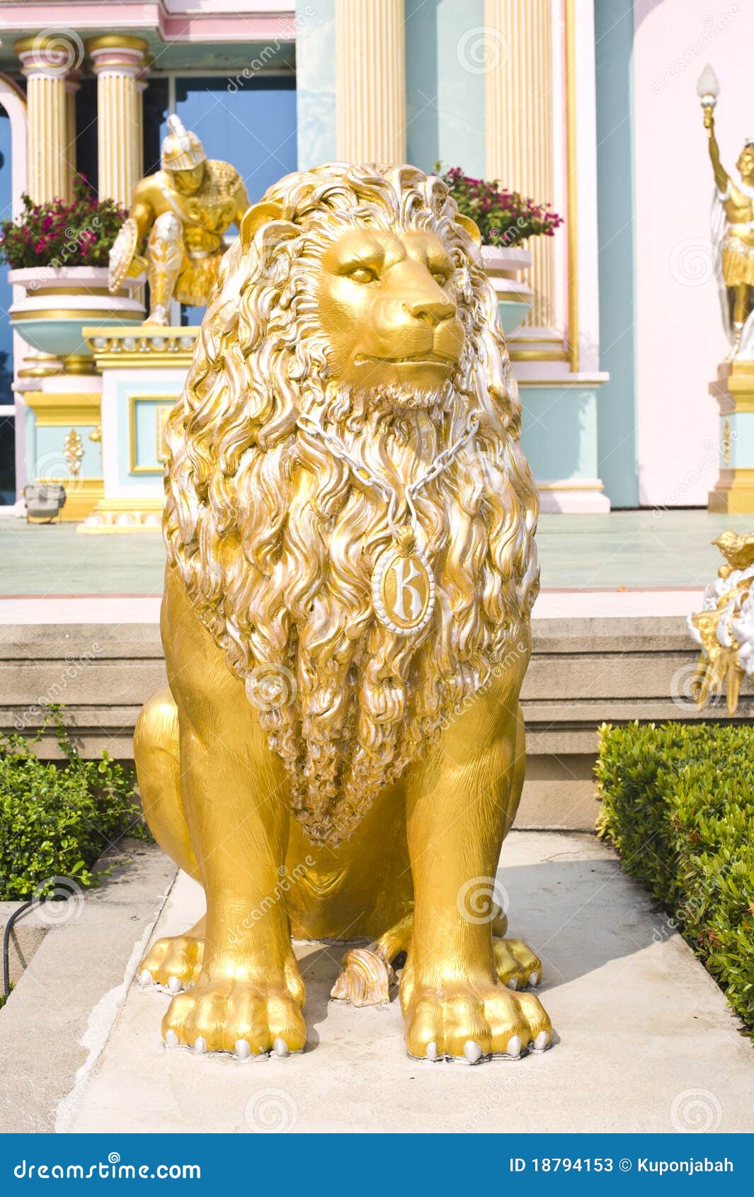 Statue roman lion stock image. Image of architecture - 18794153