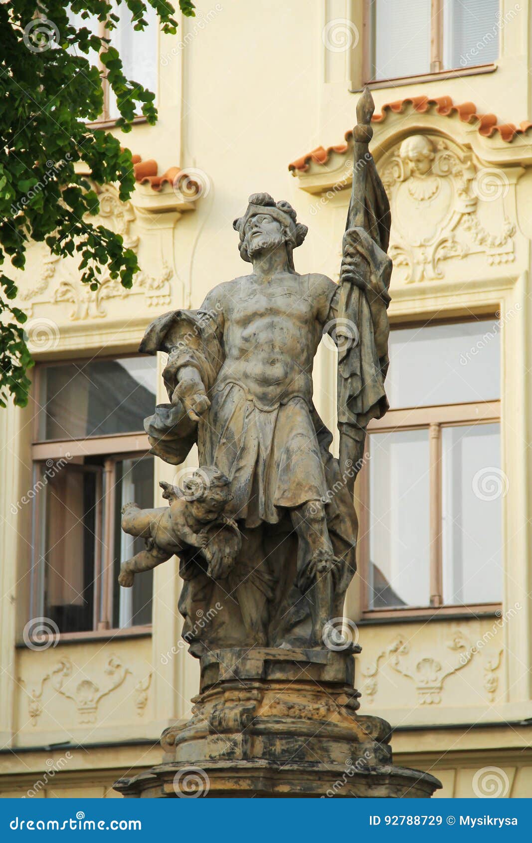 Statue of Saint Florian editorial stock image. Image of statue - 92788729