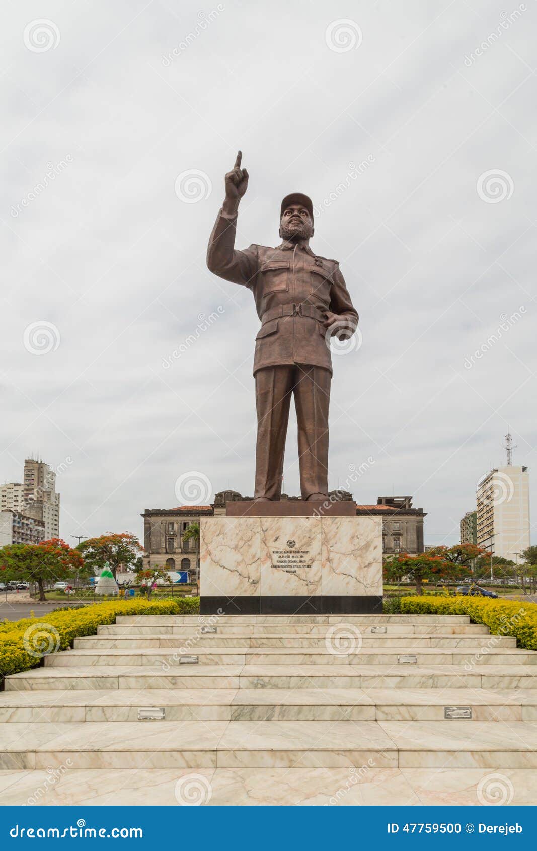 Statue of Samora MoisÃ©s Machel at Independence Square Stock Photo ...