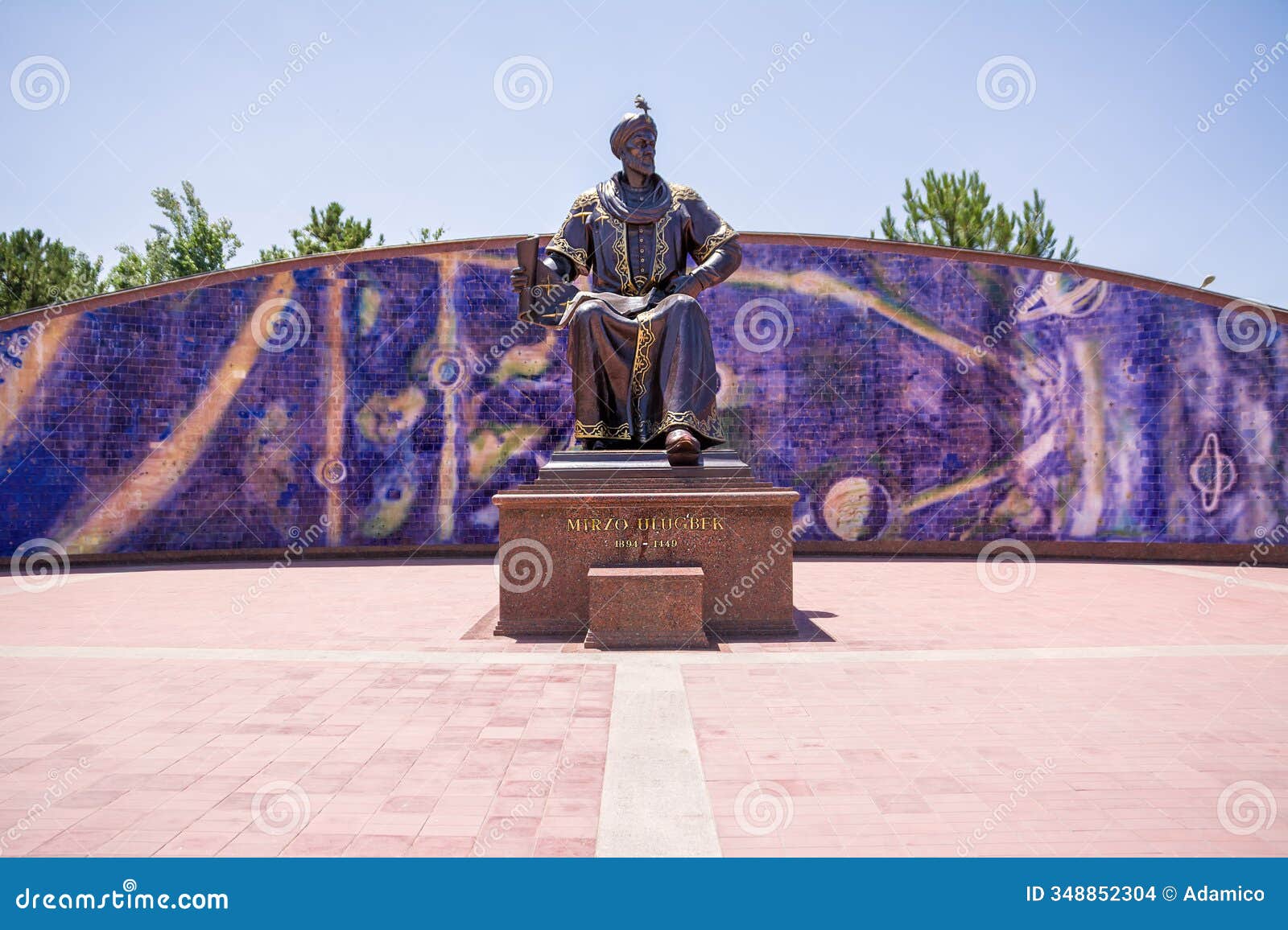 Statue of Scientist Astronomer Mirzo Ulugbeg Editorial Stock Image ...