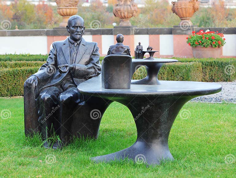 Statue of Sigmund Freud stock photo. Image of memorializing - 23292138