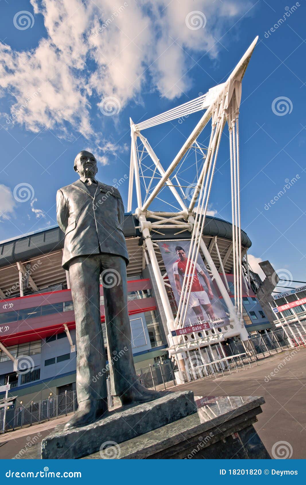 Statue of Sir Tasker Watkins Editorial Image - Image of millennium ...