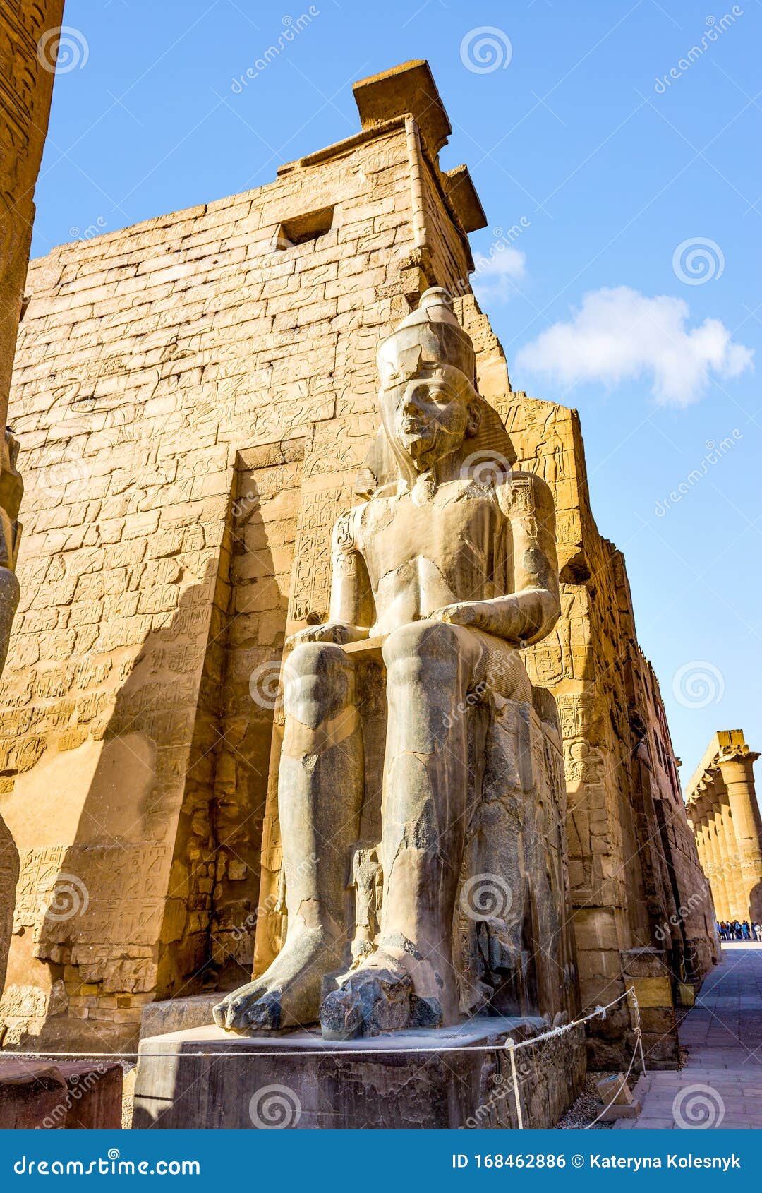 Statue of sitting pharaoh stock photo. Image of architecture - 168462886