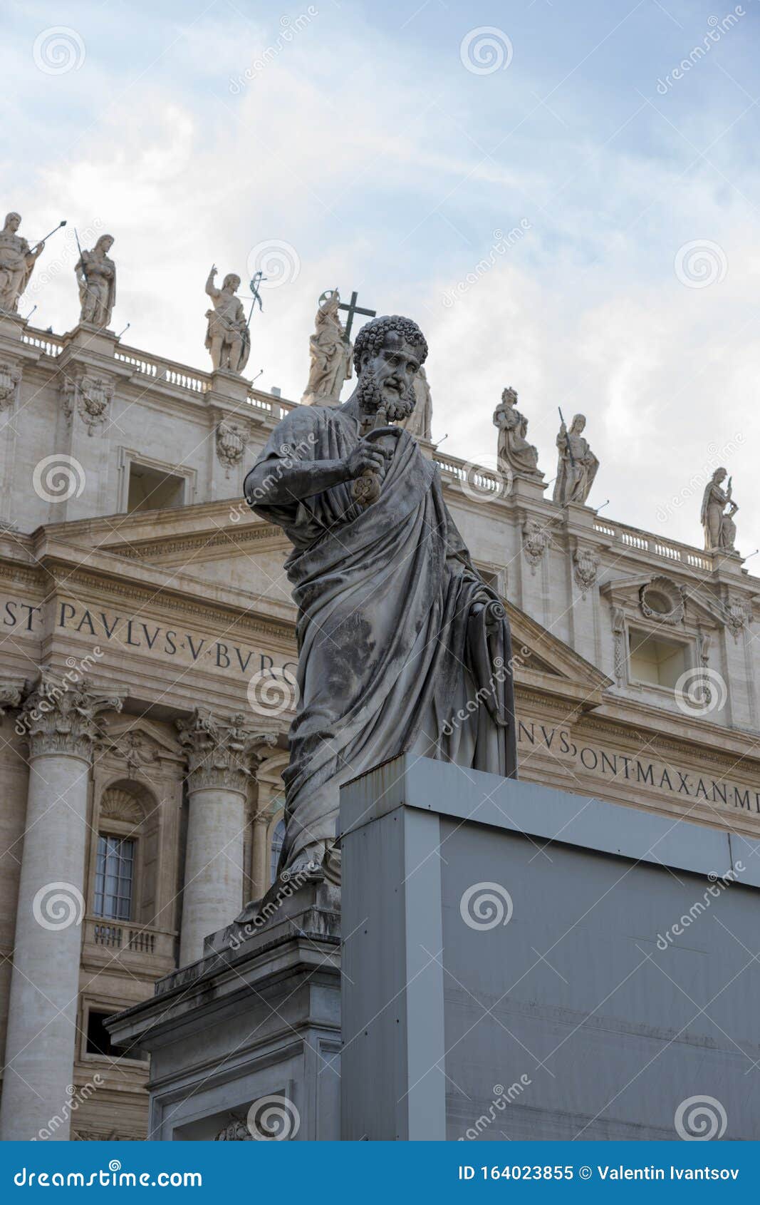 Statue of St. Peter in Front of St Editorial Image - Image of view ...