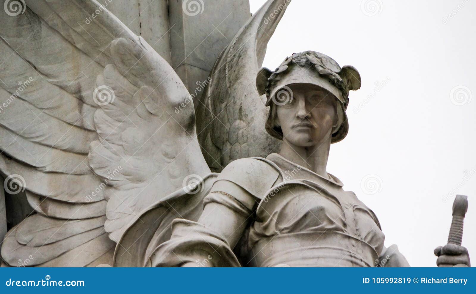 Statue of stone angel stock image. Image of palace, buckingham - 105992819