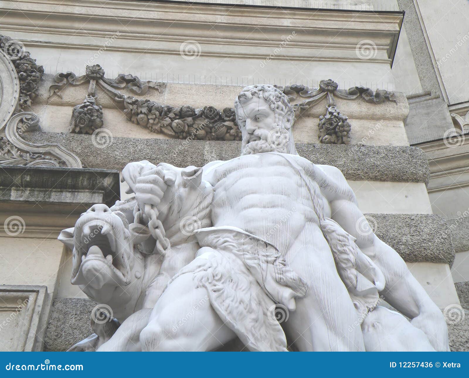 Statue Sur Le Hofburg - Vienne Photo stock - Image du européen ...