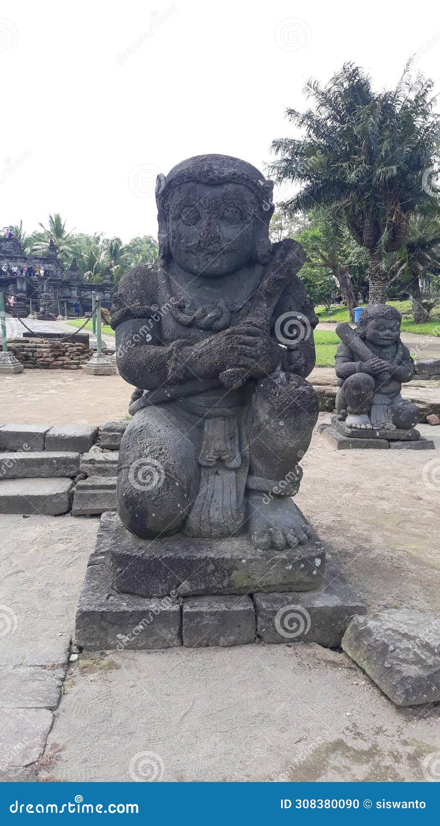 Statue of the temple guard stock photo. Image of penatarantemple ...