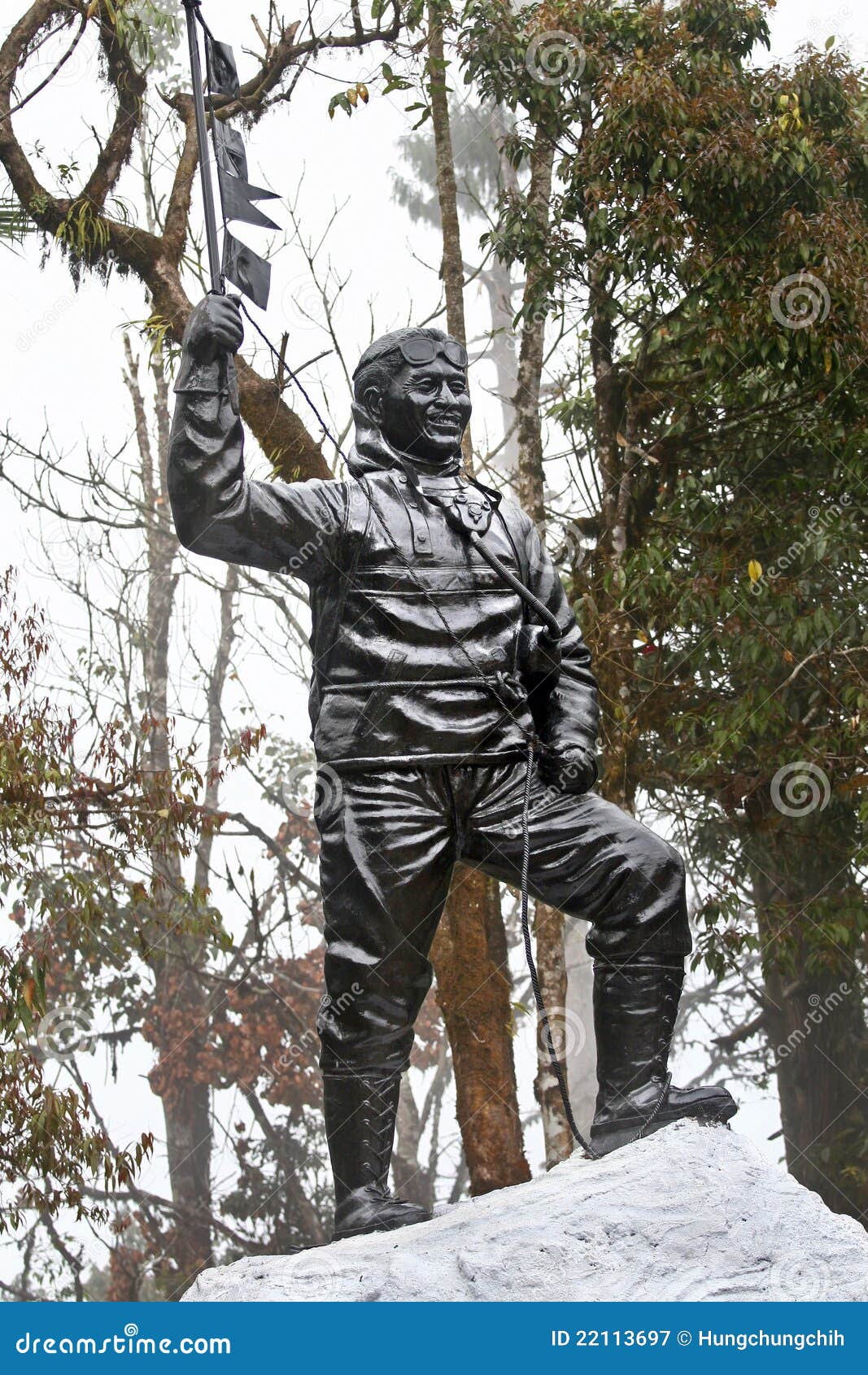 Statue of Tenzing Norgay editorial photography. Image of sherpa - 22113697