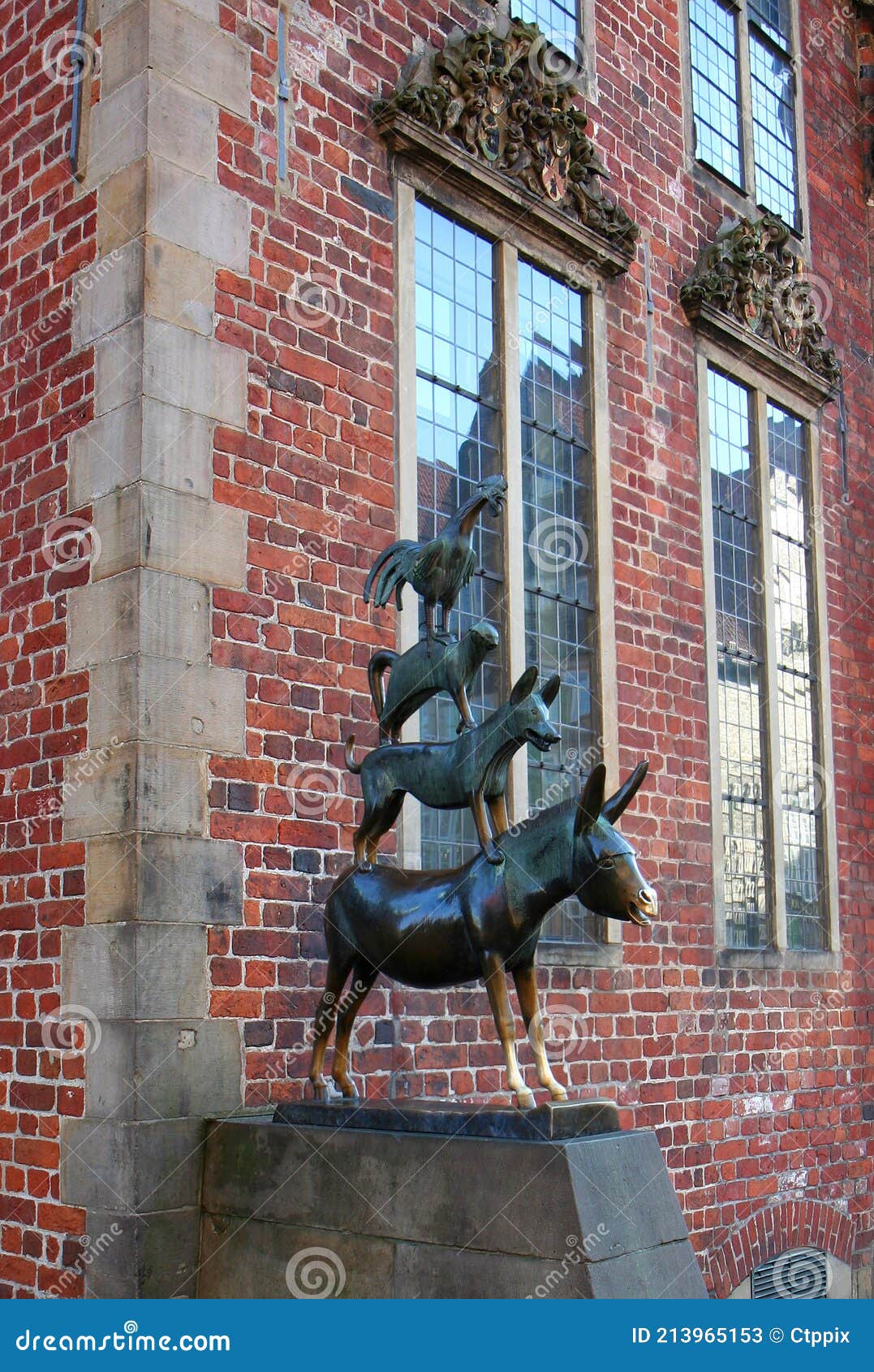 Statue of Town Musicians in Bremen,Germany Stock Image - Image of wall ...