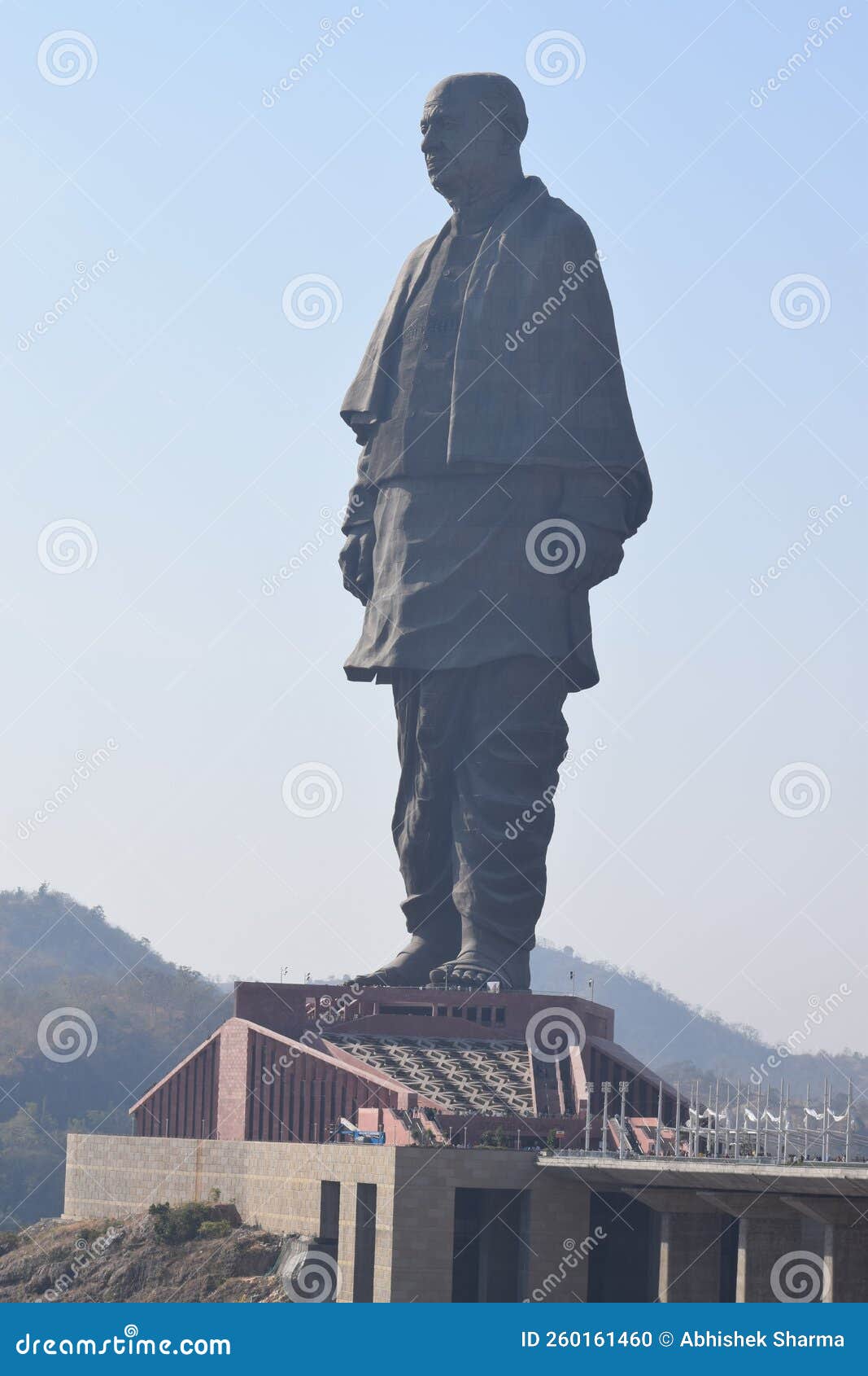 Statue of unity editorial image. Image of monument, tower - 260161460