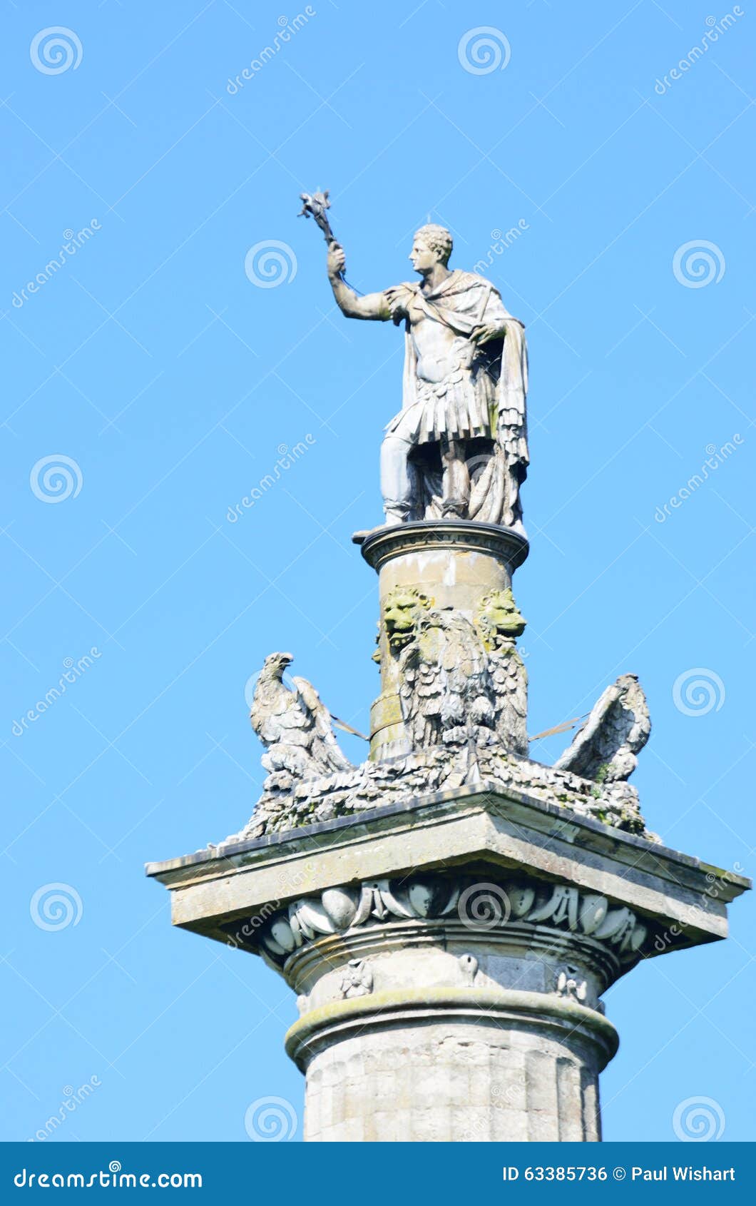 Statue of Victory on Top of Column Editorial Photo - Image of tourism ...