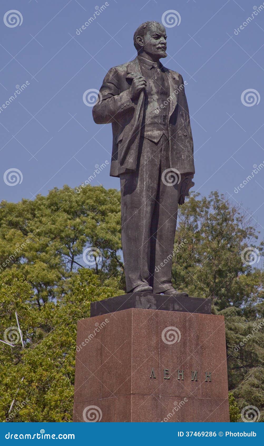 Statue of Vladimir Lenin in Sochi, Russia Stock Photo - Image of travel ...
