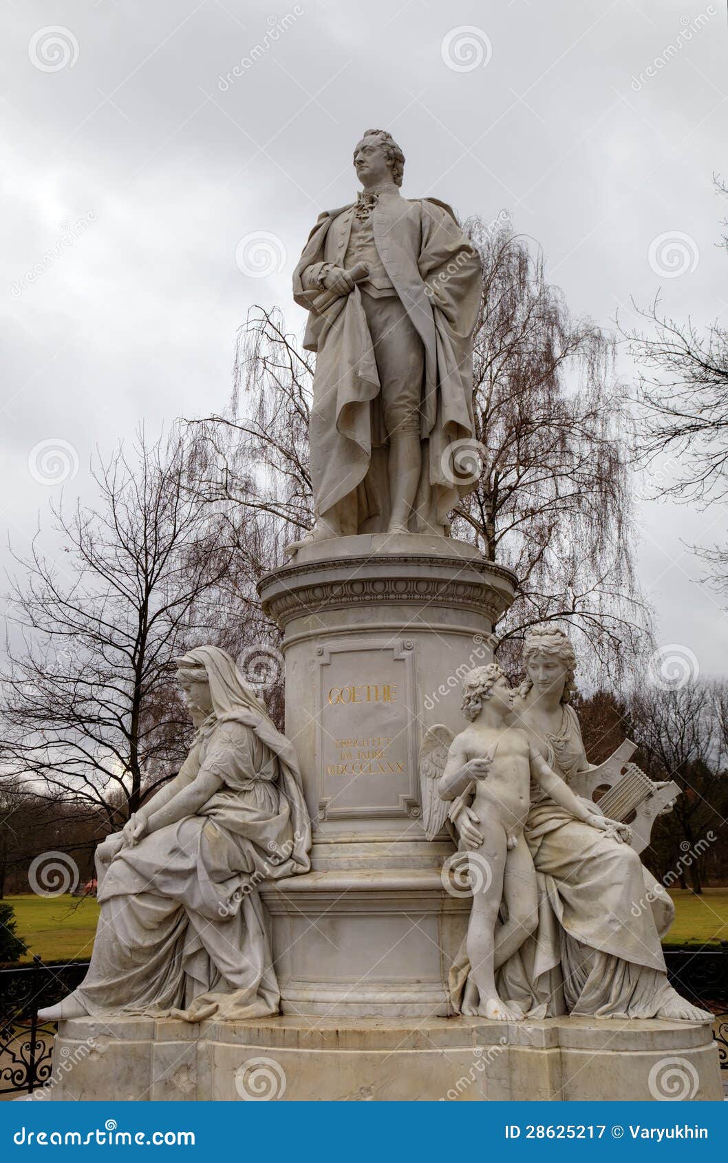 Statue Von Johann Wolfgang Von Goethe. Stockbild - Bild von architektur ...
