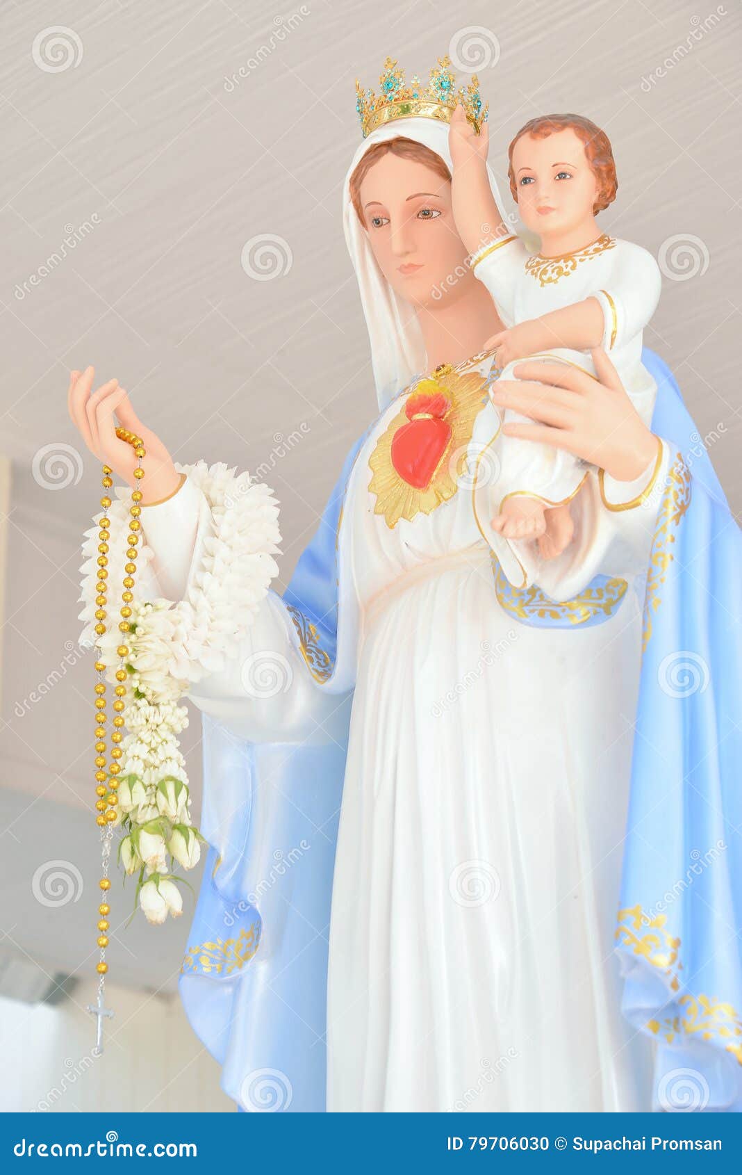 StatueJungfrau Maria Mit Jesus Stockfoto - Bild von katholisch ...