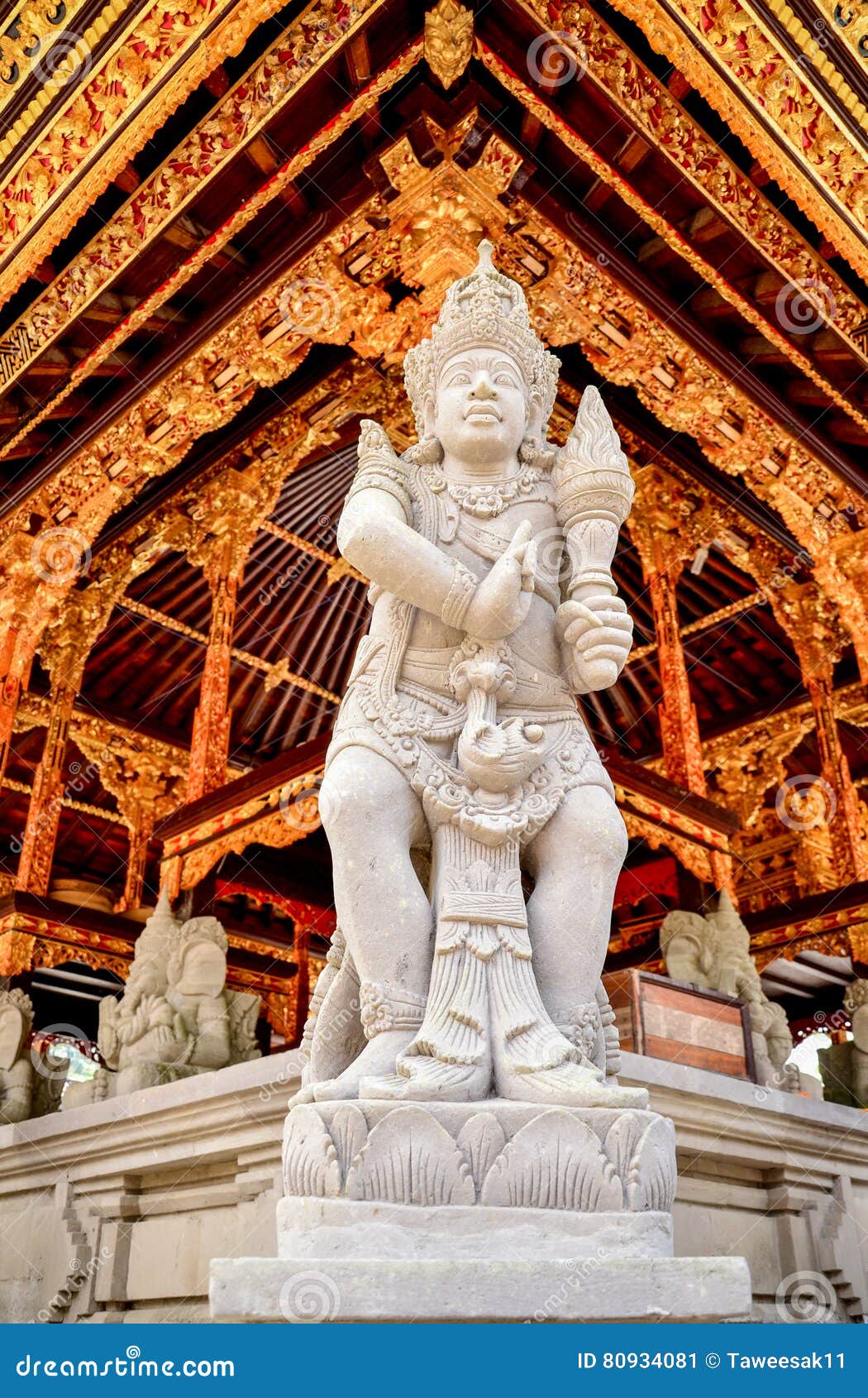 Statuen Des Gottes am Tempel in Bali Stockbild - Bild von foto ...