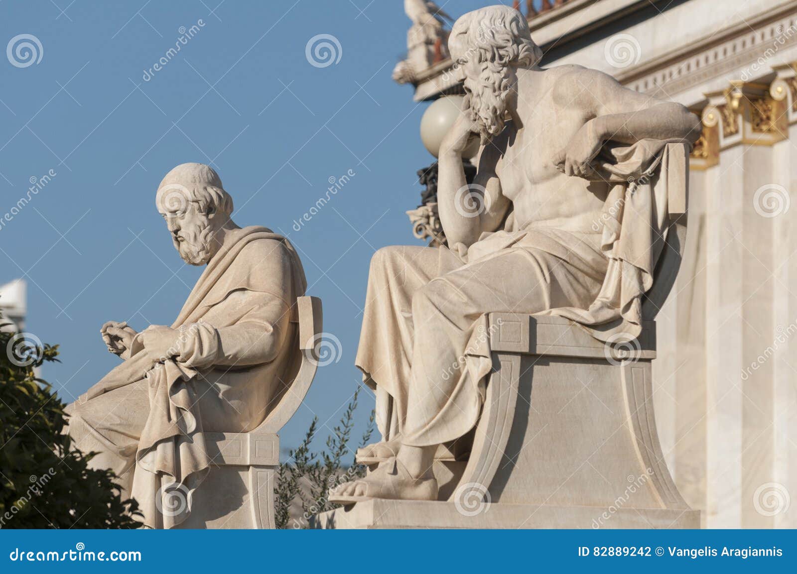 Statues De Socrates Et De Platon Photo stock - Image du sculpture ...