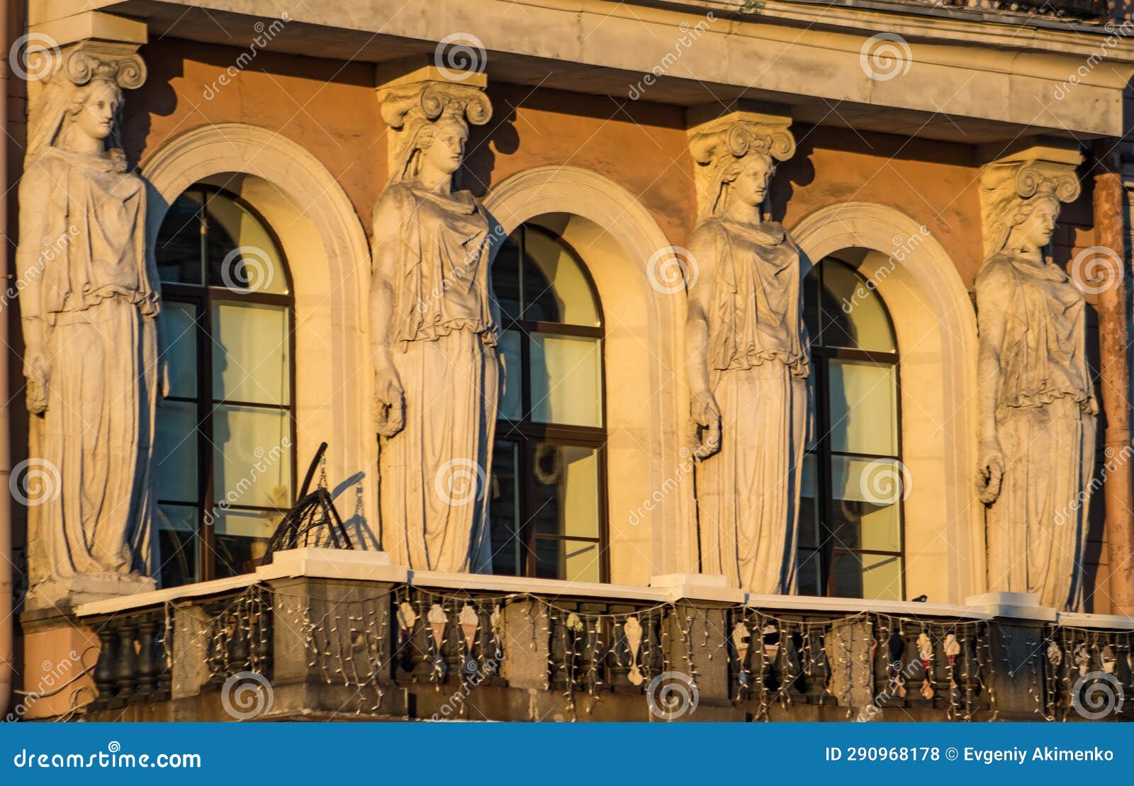 Statues on the Facade of an Ancient Building Stock Photo - Image of ...