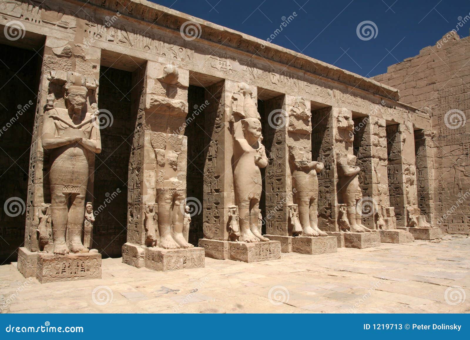 Statues in Luxor Temple stock image. Image of egypt, archaeologic - 1219713