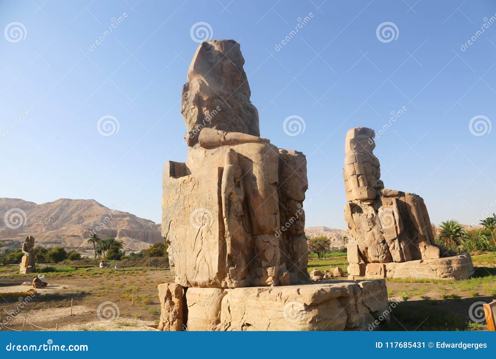 Statues of Memnon stock image. Image of face, beauty - 117685431