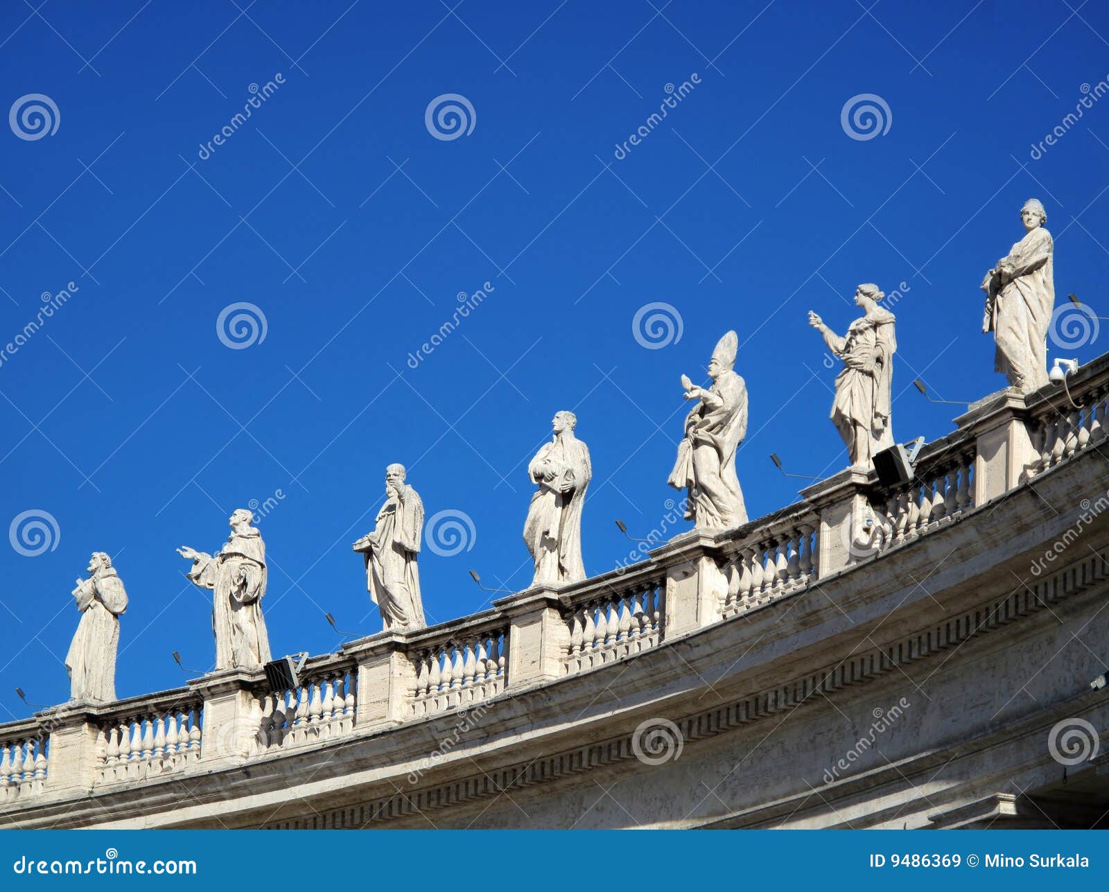 Statues in Vatican stock image. Image of travel, capital - 9486369
