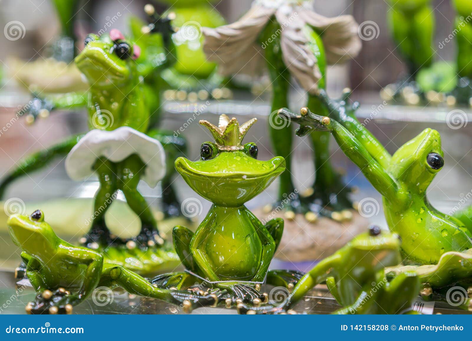 Statuette Of The Princess Frog. Fairy-tale Character-- Princess Frog ...