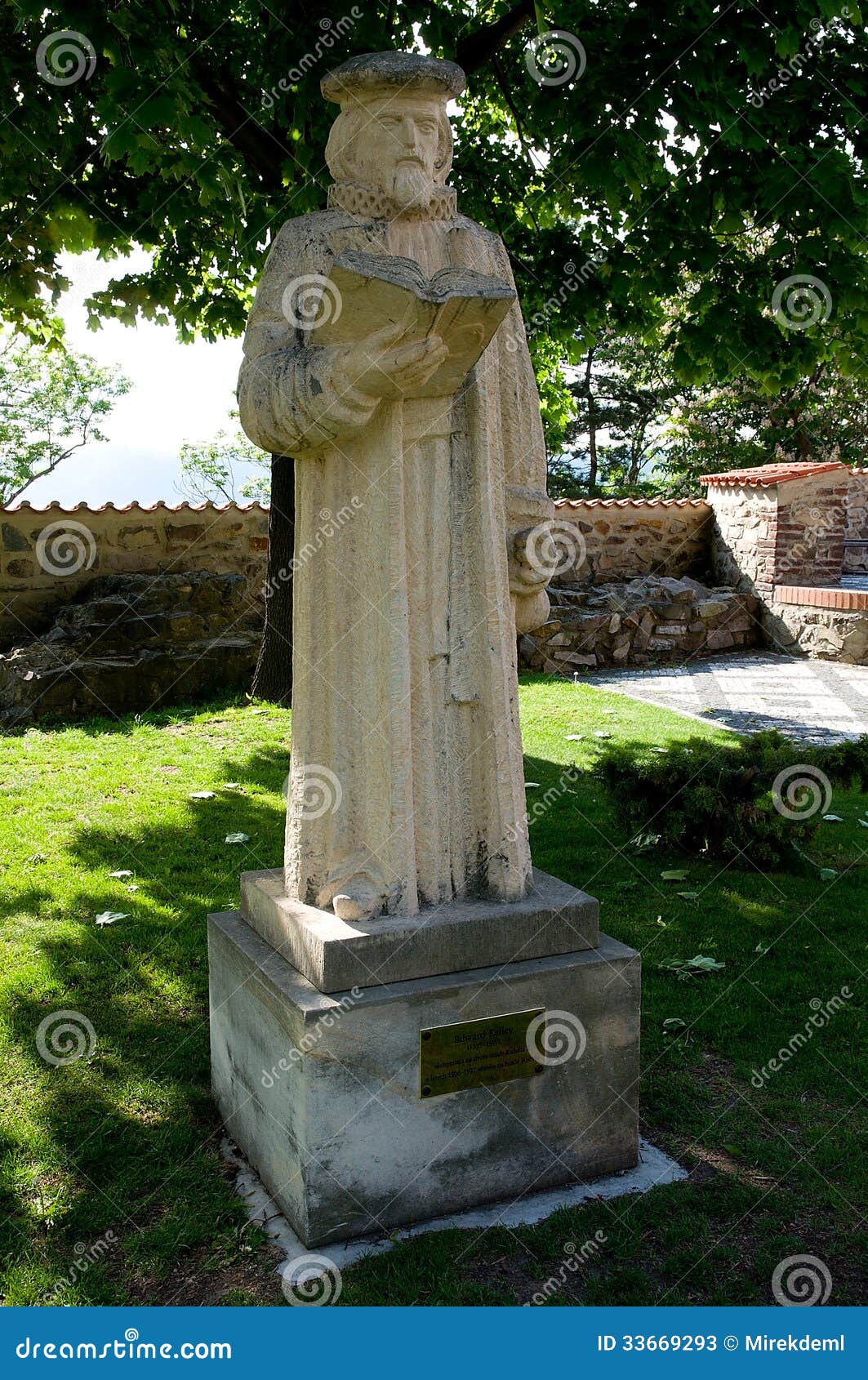 Staty Edward Kelley fotografering för bildbyråer. Bild av tjeck - 33669293