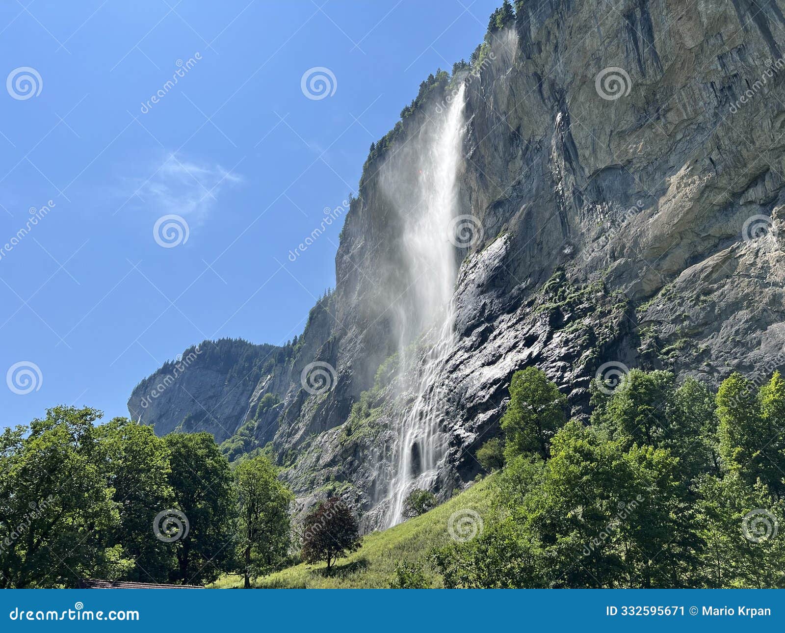 Staubbachfall Waterfall or Staubbachfall Waterfall - the Highest Free ...