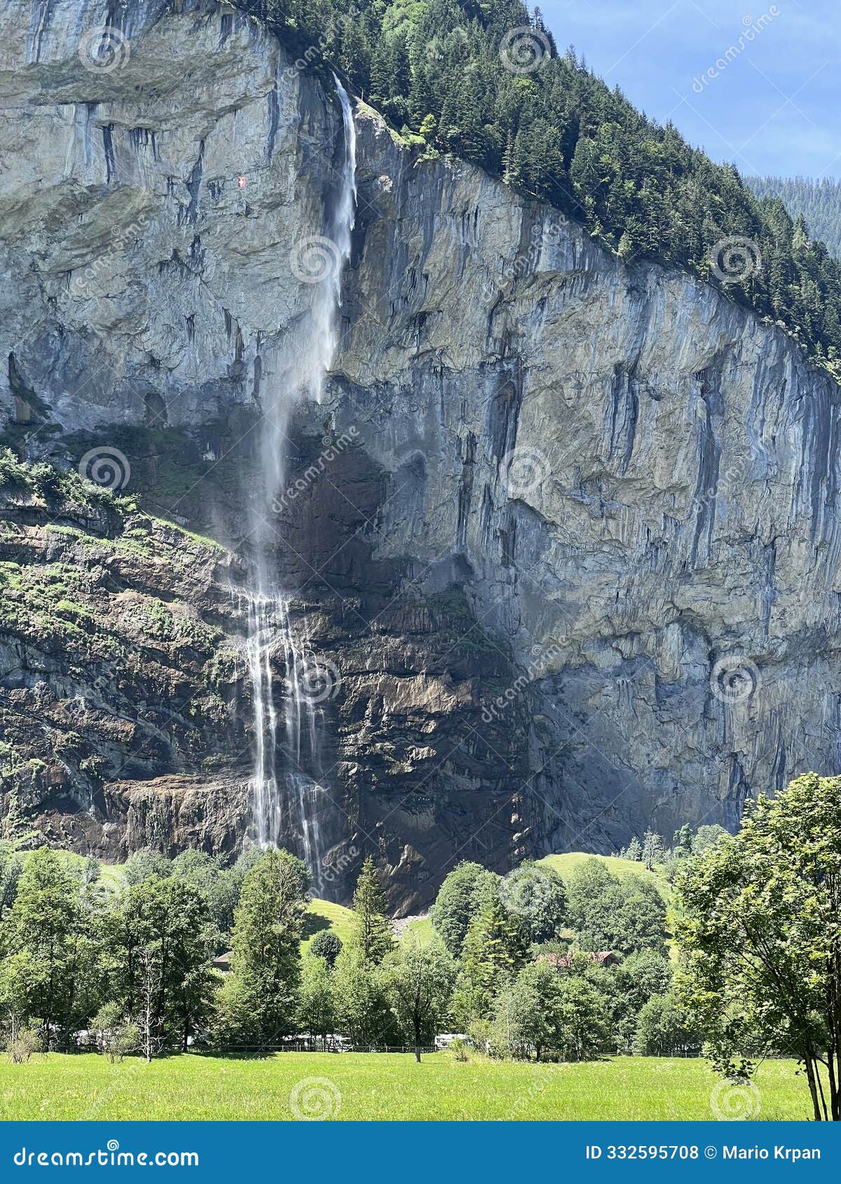 Staubbachfall Waterfall or Staubbachfall Waterfall - the Highest Free ...