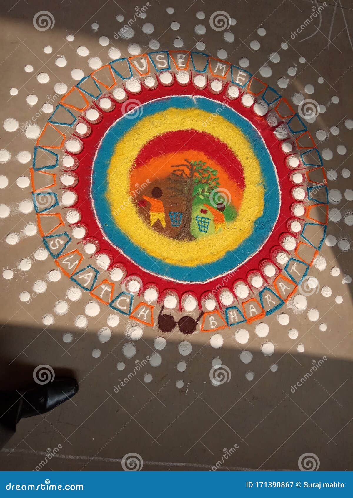 INDIAN RANGOLI DESIGN Editorial Photo | CartoonDealer.com #184862699