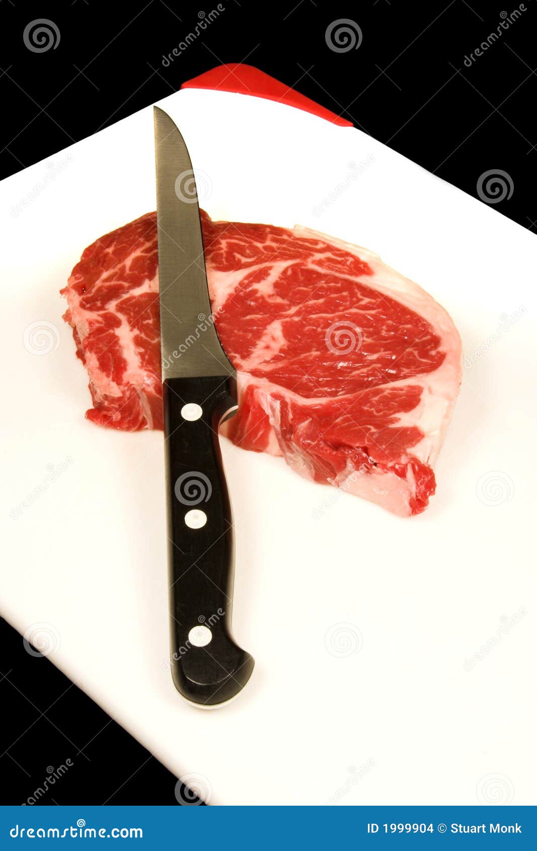 Steak on chopping board stock photo. Image of blade, dinner - 1999904