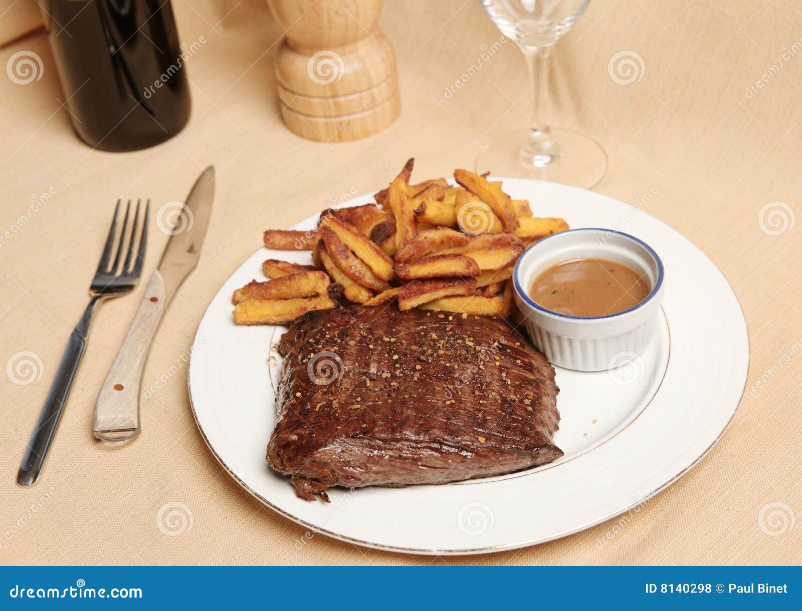 Steak frite 1 stock photo. Image of ingredient, cutlery - 8140298