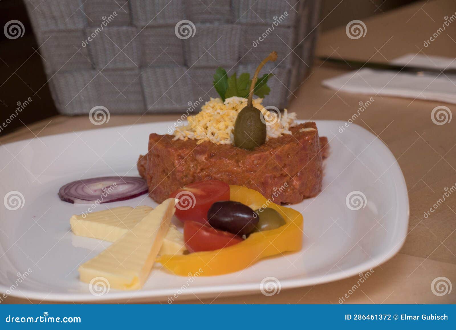 Steak Tartare or Beef Tar Tar Stock Photo - Image of beef, meat: 286461372