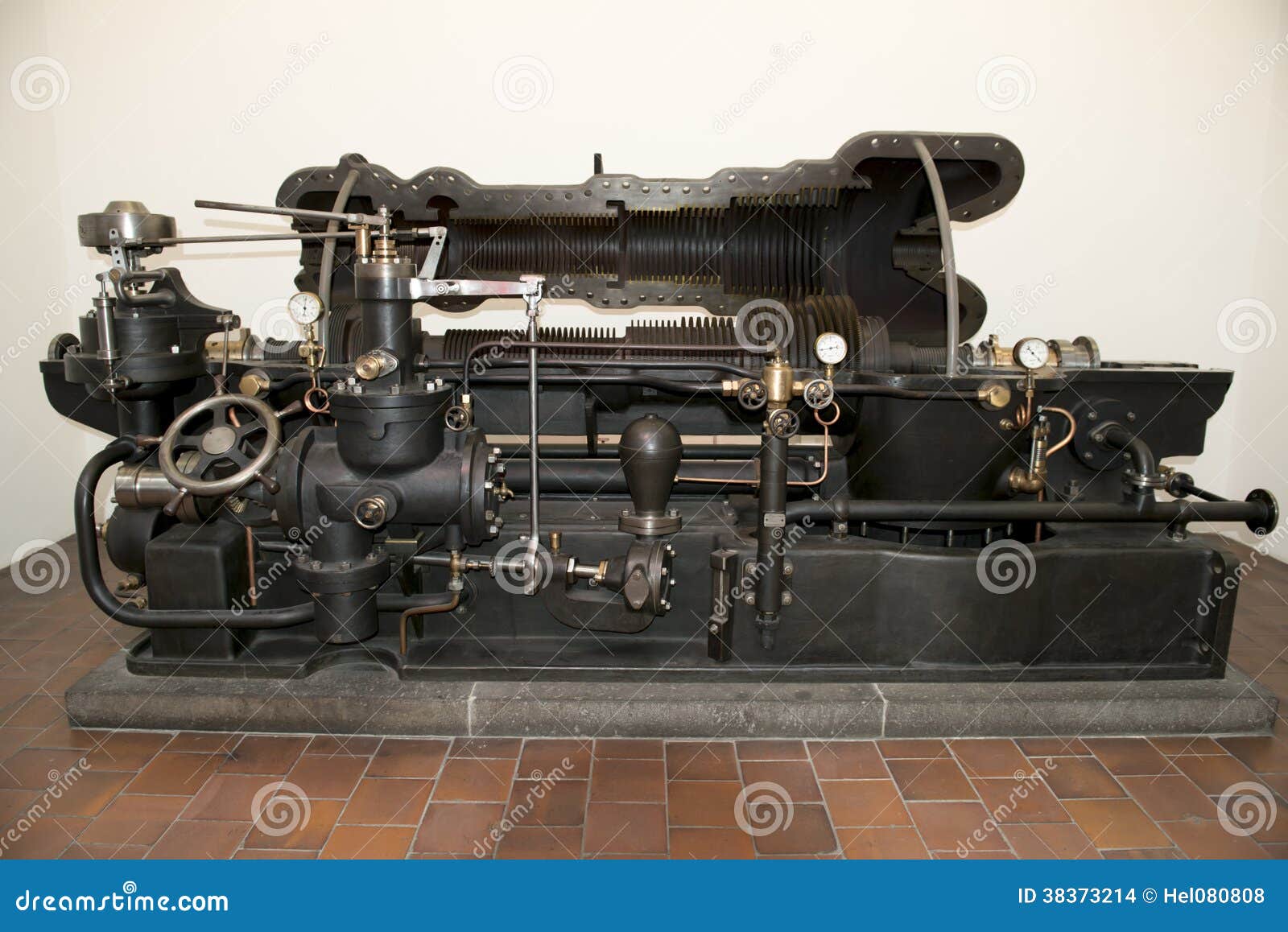 Steam Engine - Reaction Turbine - German Museum, Munich, Germany ...